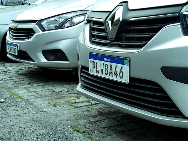 Como Ter A Sua Própria Placa De Carro Personalizada?